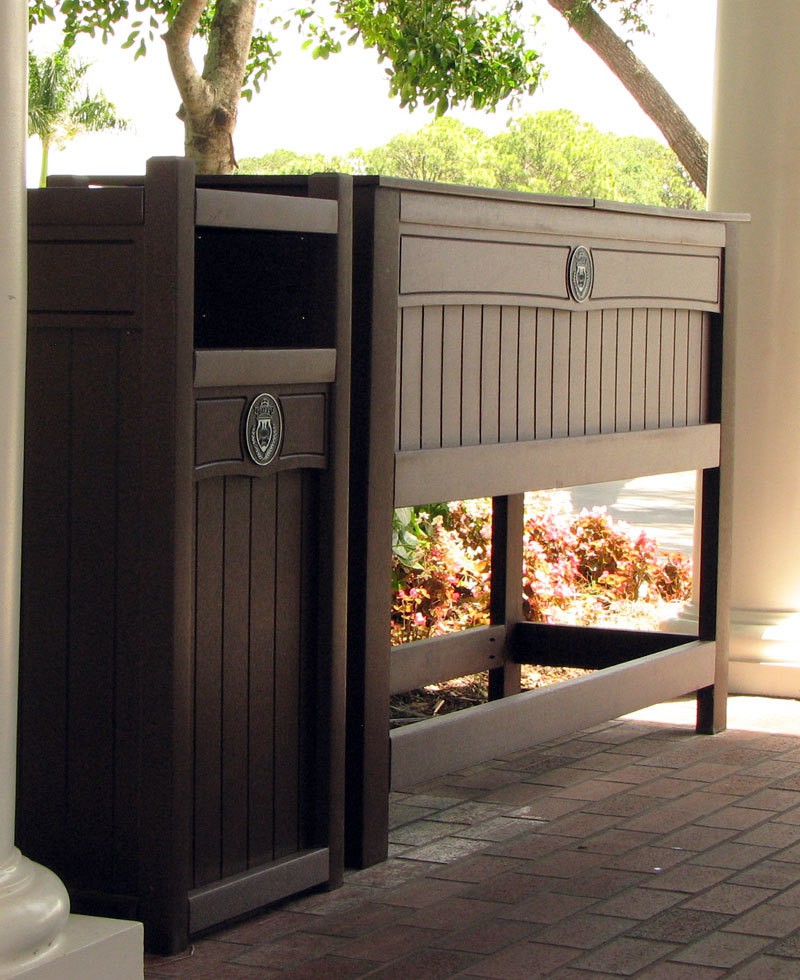 Commercial Ice Cooler with Stand Spares Your Back